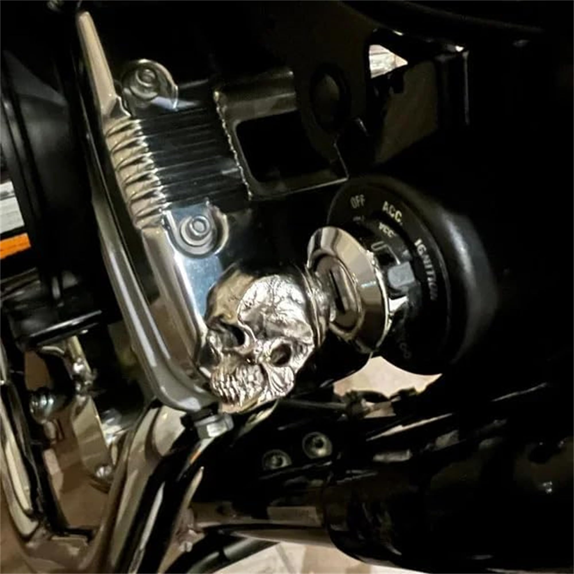 Universal Metal Devil Skull Key Cover for Motorcycles – relaxylife